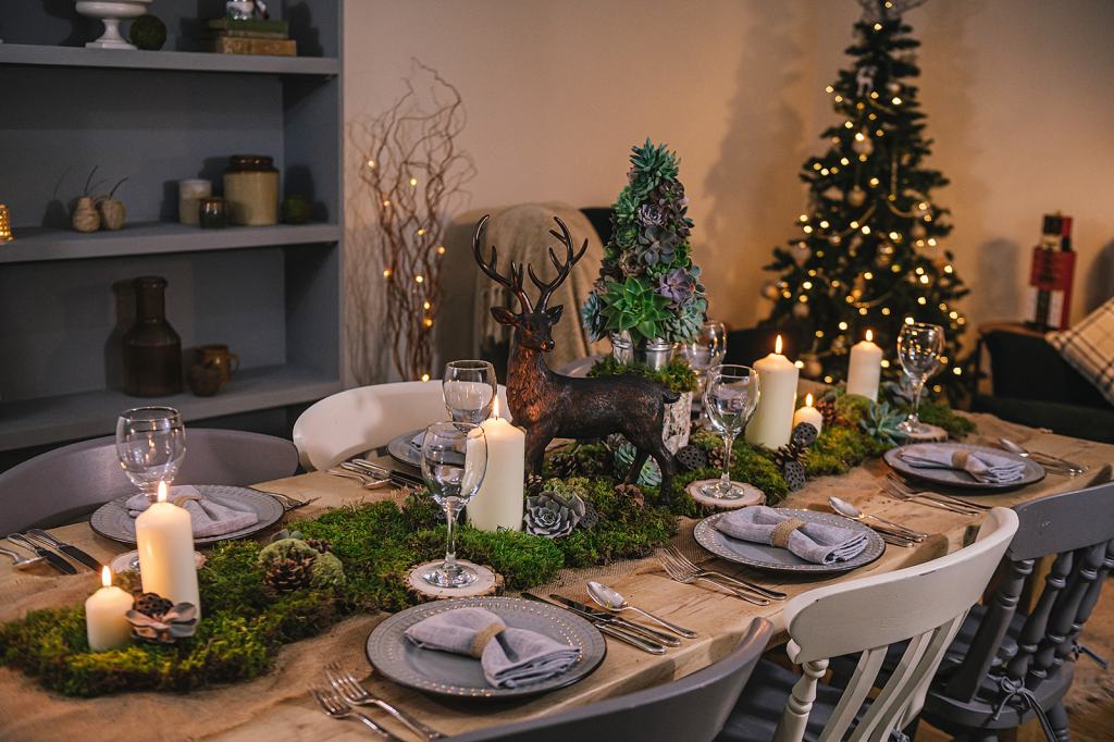 Ideas for Christmas Table Place Settings - The Flower Hub